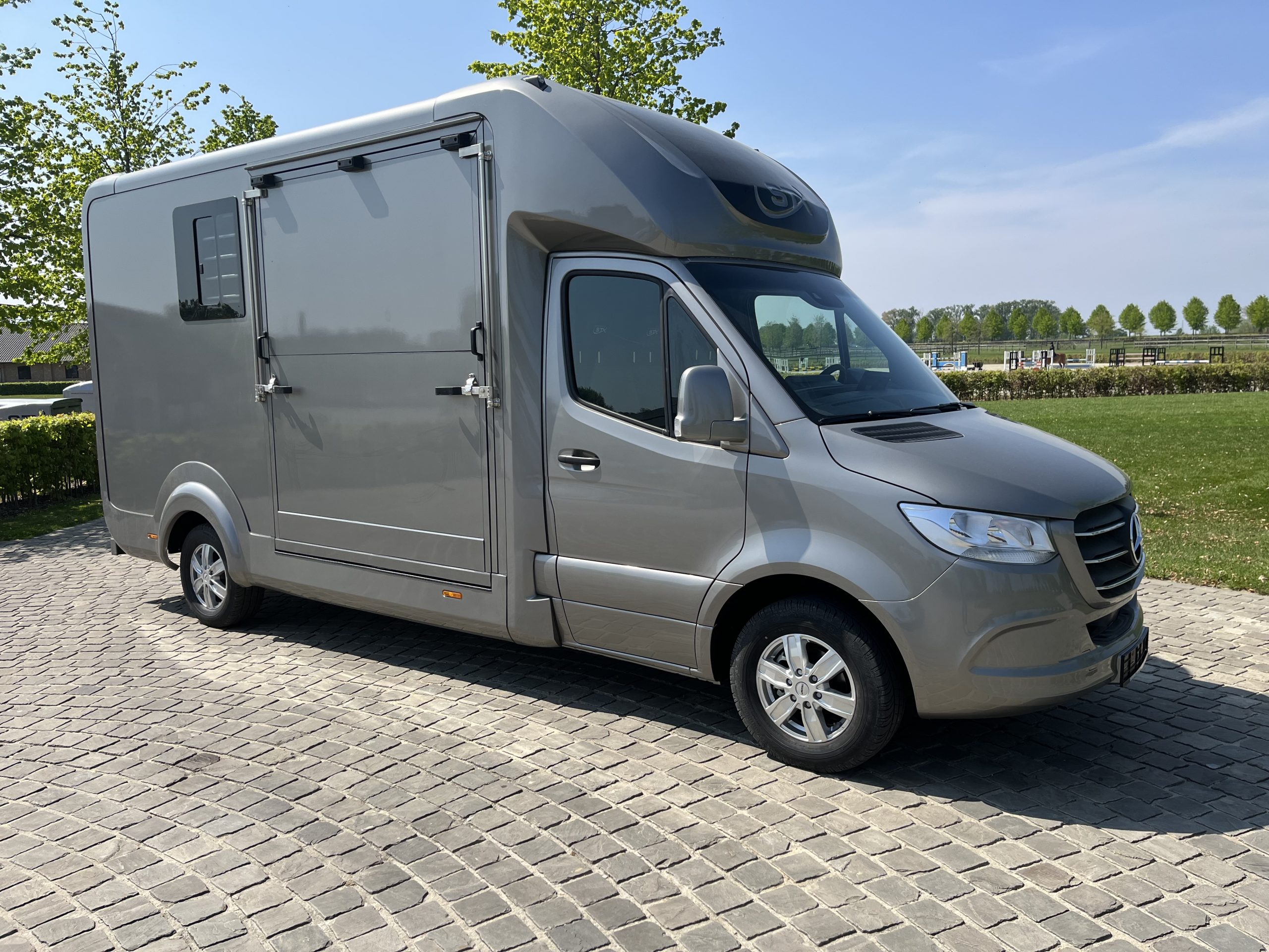 STX 2 HORSES Mercedes Sprinter 4.1T 190 - Stephex Horsetrucks
