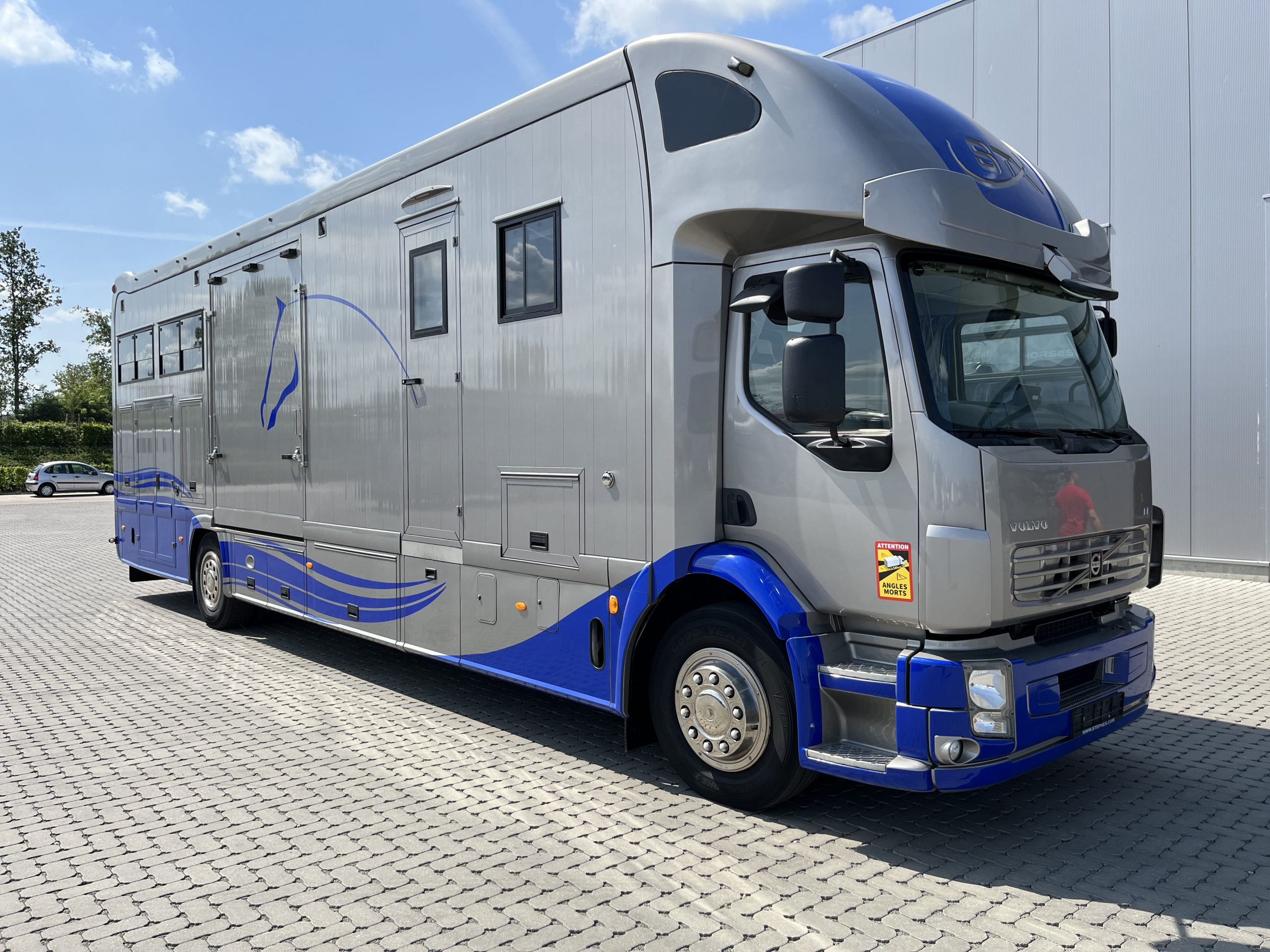 STX HORSEBOX Volvo FL 18.290 7 Horses - Stephex Horsetrucks
