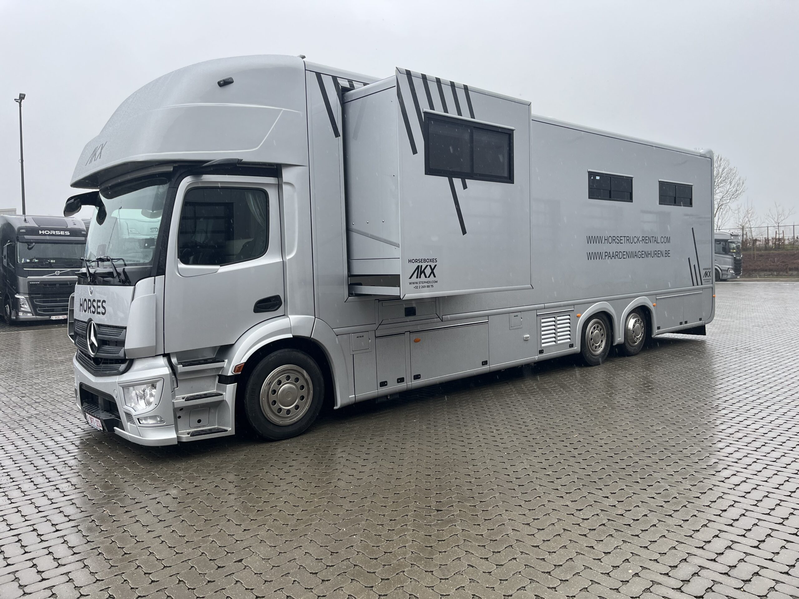 AKX HORSEBOX Mercedes Actros S 2540 6 Horses - Stephex Horsetrucks