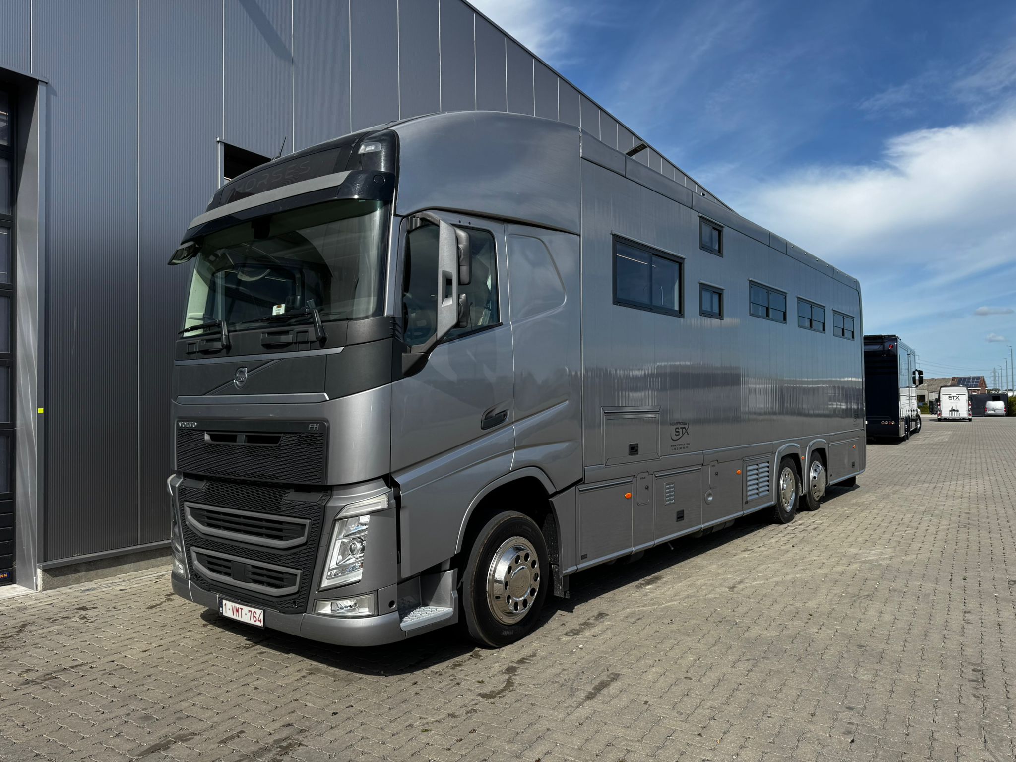 STX HORSEBOX Volvo FH 540 8 Horses - Stephex Horsetrucks